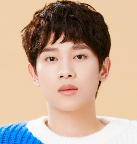 Zhang Jiong Min (14 de Outubro de 1997) | Artista | Filmow