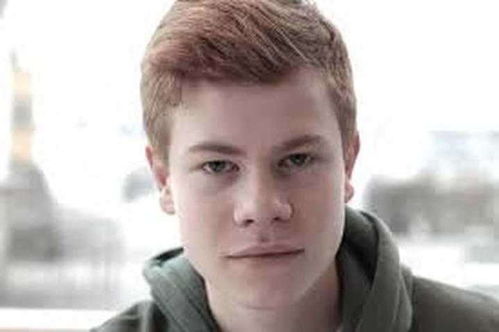 Leon Seidel (22 de Novembro de 1996) | Artista | Filmow