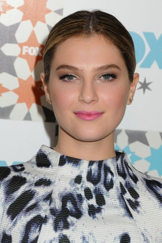 Zoe Levin (24 de Novembro de 1993) | Artista | Filmow