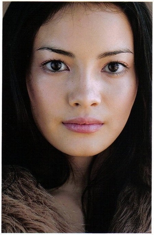 Kelly Vitz (10 de Junho de 1988) | Artista | Filmow