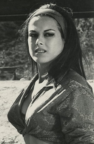 Aliza Gur | Artista | Filmow