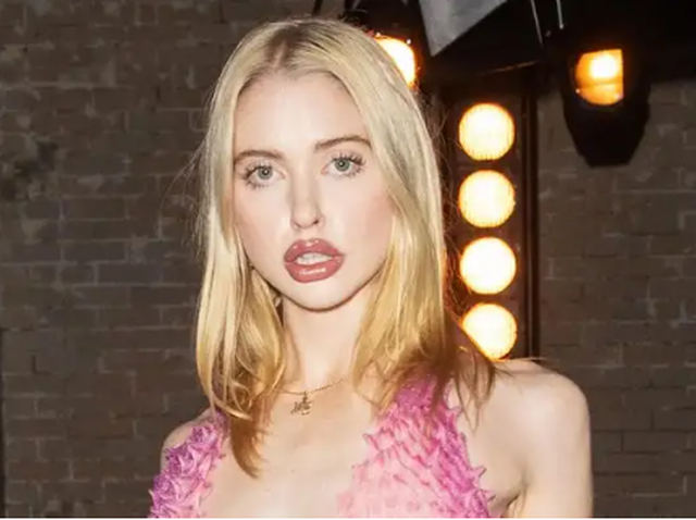 Chloé Cherry (23 de Agosto de 1997) | Artista | Filmow