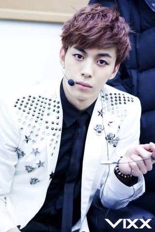 Hongbin (29 de Setembro de 1993) | Artista | Filmow