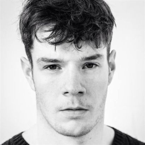 Connor Swindells | Artista | Filmow