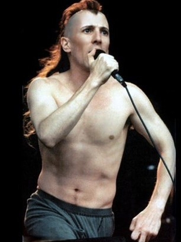Maynard James Keenan (17 de Abril de 1964) | Artista | Filmow