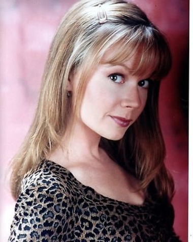 Jennifer Milmore | Artista | Filmow