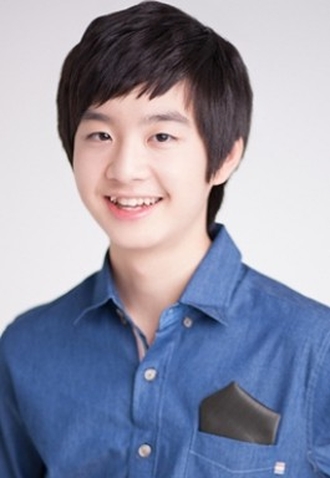 Shin Dong Woo (25 de Novembro de 1998) | Artista | Filmow