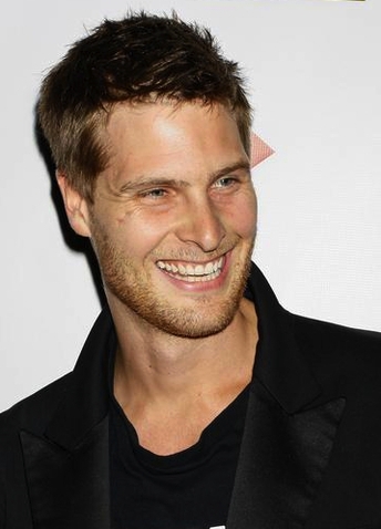 Matt Burns (VIII) (8 de Maio de 1984) | Artista | Filmow