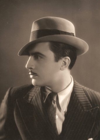 Enrique Rivero () | Artista | Filmow