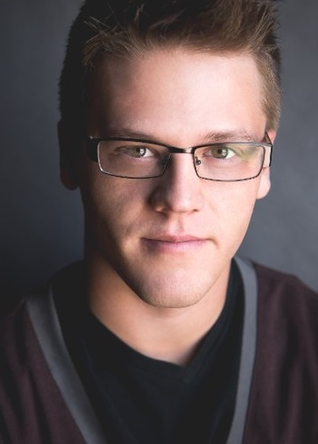 Austin R. Grant (18 de Novembro de 1993) | Artista | Filmow