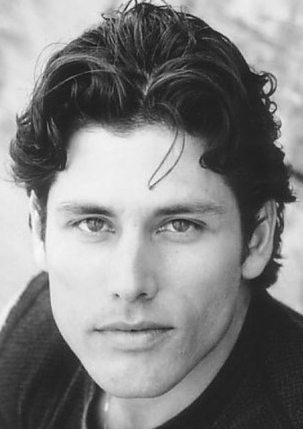 Wade Dominguez (10 de Maio de 1966) | Artista | Filmow