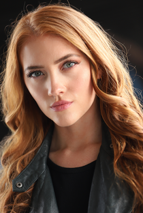 Mikayla Iverson | Artista | Filmow