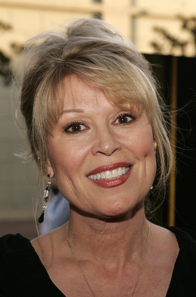 Fotos | Leslie Easterbrook | Artista | Filmow