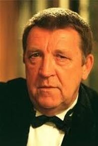 John Forgeham (14 de Maio de 1941) | Artista | Filmow