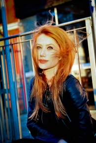 Gabriela Petry | Artista | Filmow