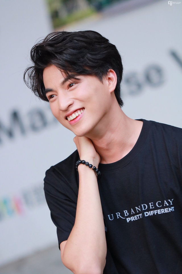 Gulf Kanawut Traipipattanapong (4 de Dezembro de 1997) | Artista | Filmow