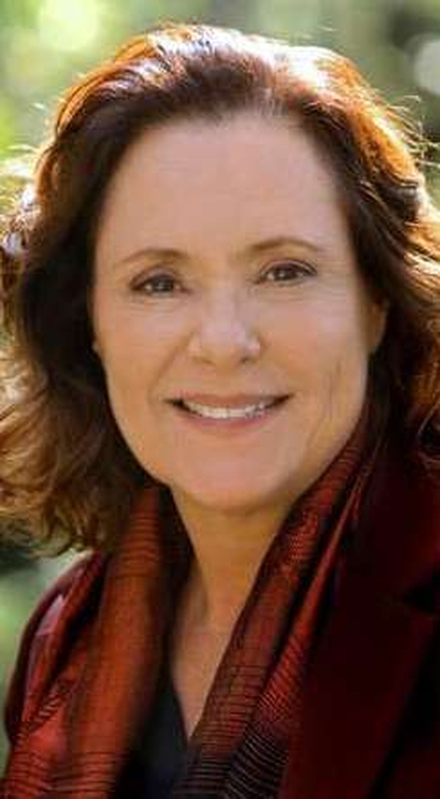 Fotos | Elizabeth Savalla | Artista | Filmow