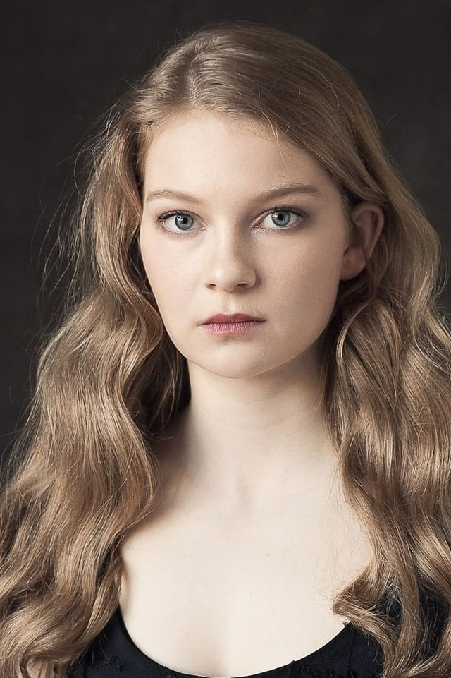 Stephanie Amarell (1 de Agosto de 1996) | Artista | Filmow