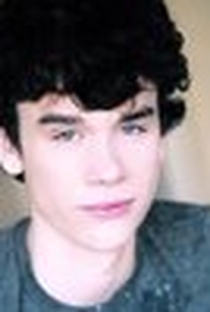 Ian Hyland | Artista | Filmow