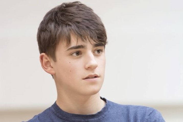 Charlie Rowe (23 de Abril de 1996) | Artista | Filmow