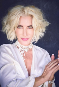 Jennifer Moriarty | Artista | Filmow