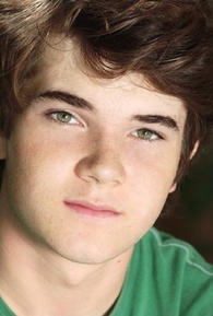 Jacob Davich | Artista | Filmow