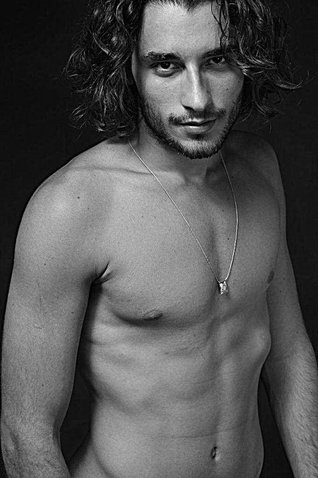 Gabriel Reif () | Artista | Filmow