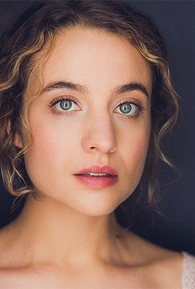 Stella Baker | Artista | Filmow