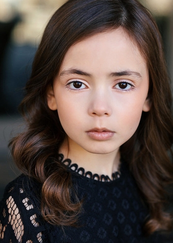 Hala Finley | Artista | Filmow