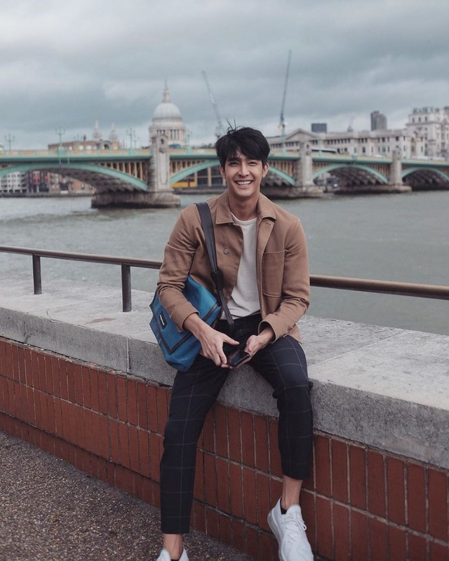 Fotos | Earth Pirapat Watthanasetsiri | Artista | Filmow