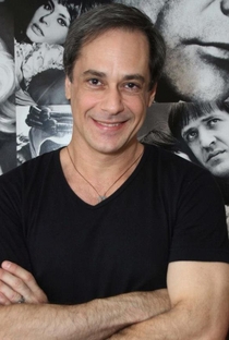 Gilberto Torres | Artista | Filmow