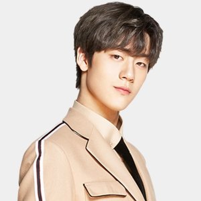 Fotos | Ryan Ren | Artista | Filmow