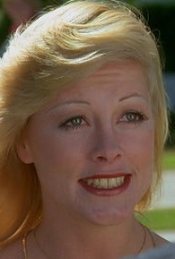 April Clough | Artista | Filmow