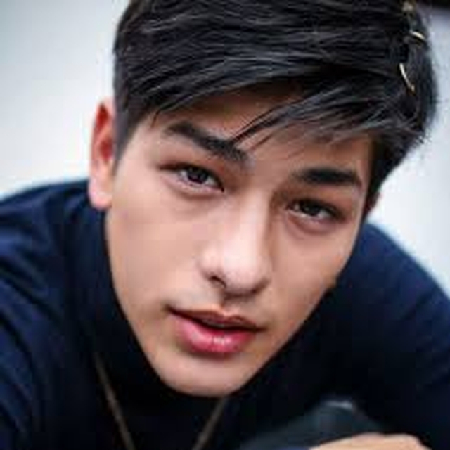 Luke Ishikawa Plowden (13 de Setembro de 1995) | Artista | Filmow