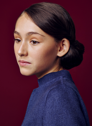 Emily Kusche (15 de Janeiro de 2002) | Artista | Filmow