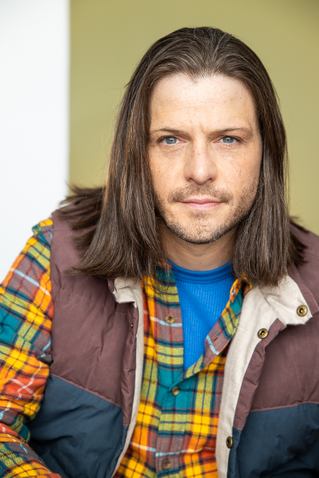 Cole Cook | Artista | Filmow